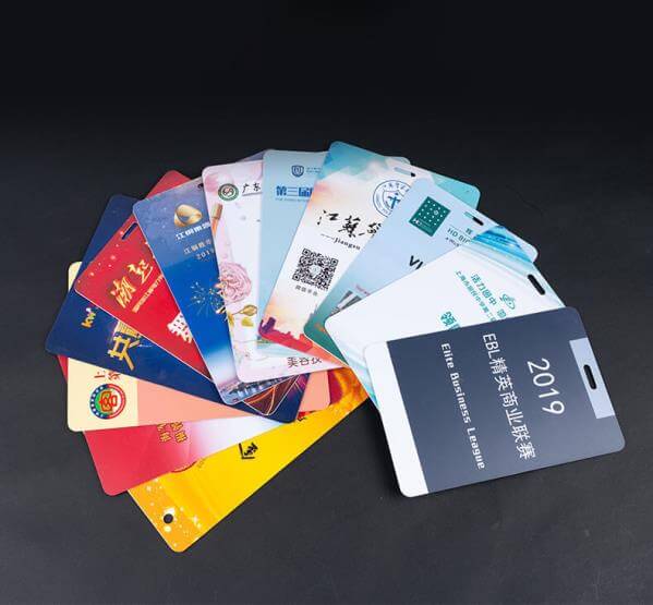 Personalized Name Tags & Badges With Photo, Picture and Your Own Design ...